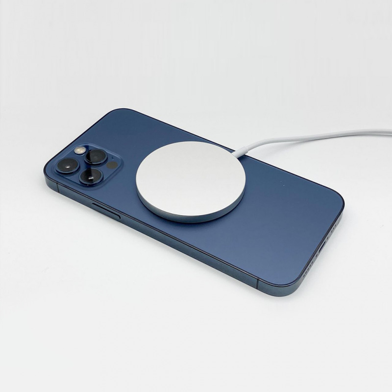 Wireless punjac iPhone 12 magnetic 15W beli - Konovo.rs